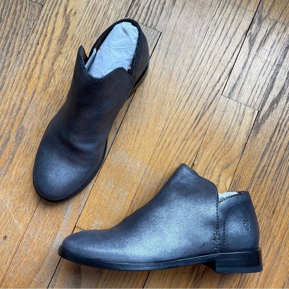 Frye | Shoes | New Frye Womens Elyssa Shootie 7238 Ankle Boot Silver ...